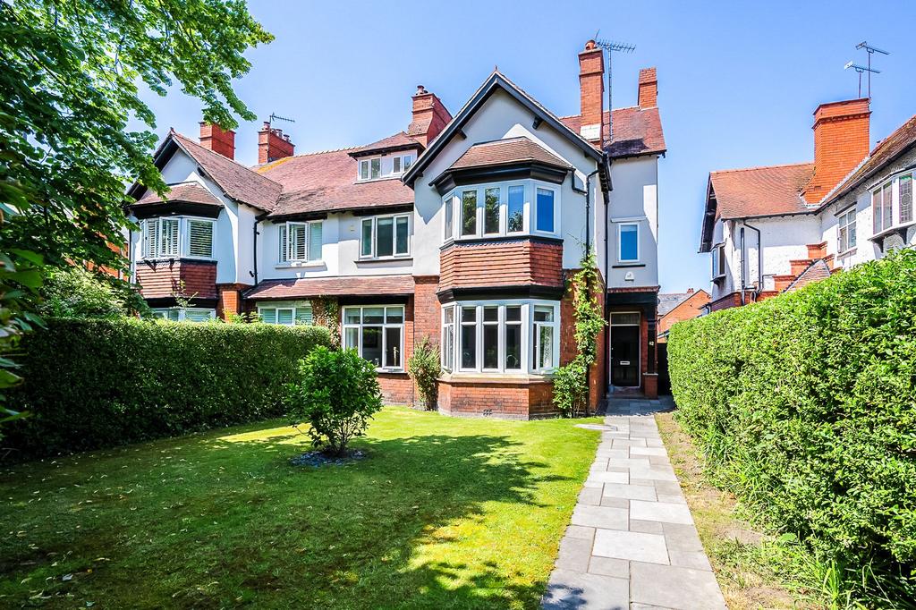 Hoole Road, Chester, CH2 5 bed semi-detached house - £950,000