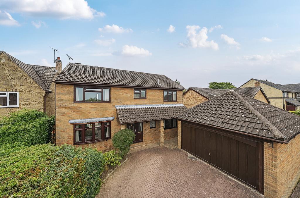 Auton Croft, Essex CB11 4 bed detached house for sale - £700,000