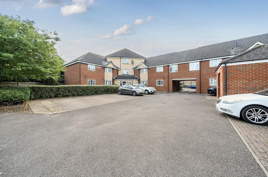 Frenchs Avenue, Bedfordshire LU6 2 bed apartment for sale - £190,000