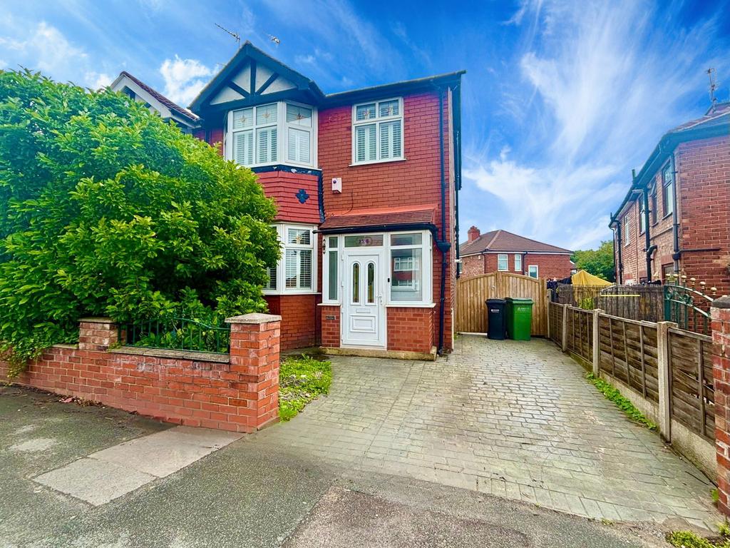 Reddish Road, Stockport SK5 3 bed semi-detached house for sale - £315,000