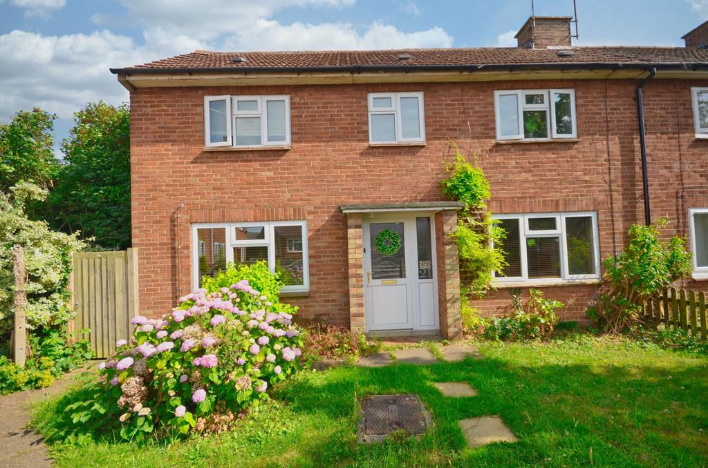 Town Close, Little Harrowden, NN9 2 bed semi-detached house - £220,000