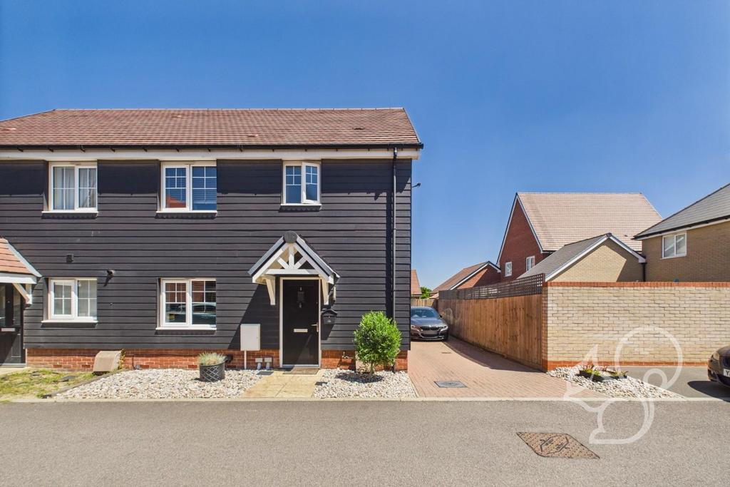 Dudley Road, Colchester 2 bed semi-detached house - £300,000