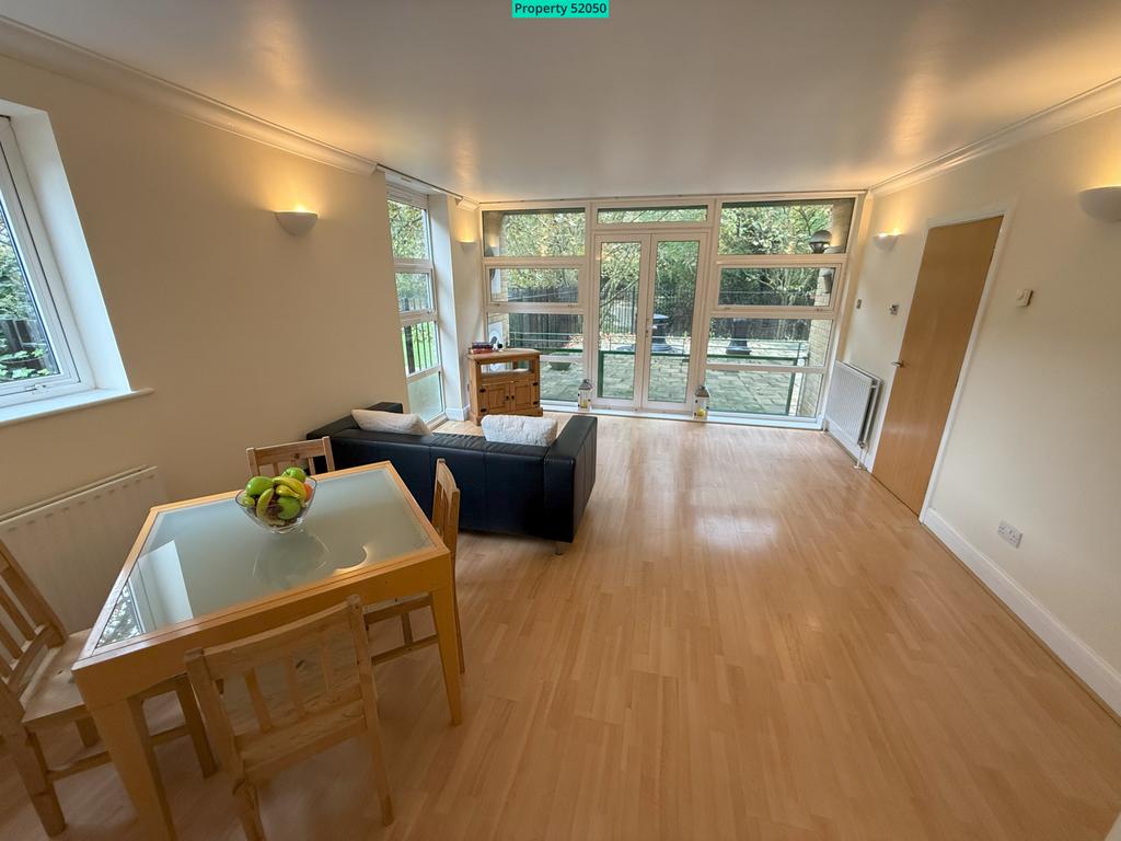 Hudson Yard House 1A, Onega Gate... 2 bed ground floor flat - £525,000