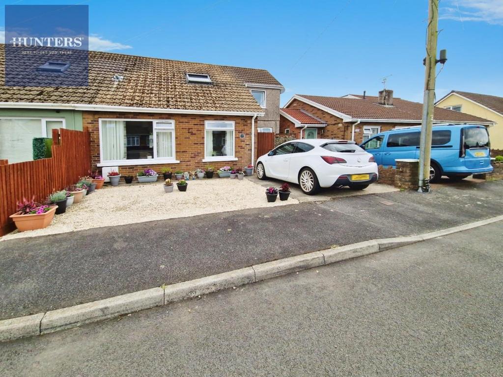 Heol Croesty, Bridgend, CF355LU 4 bed semi-detached bungalow - £280,000
