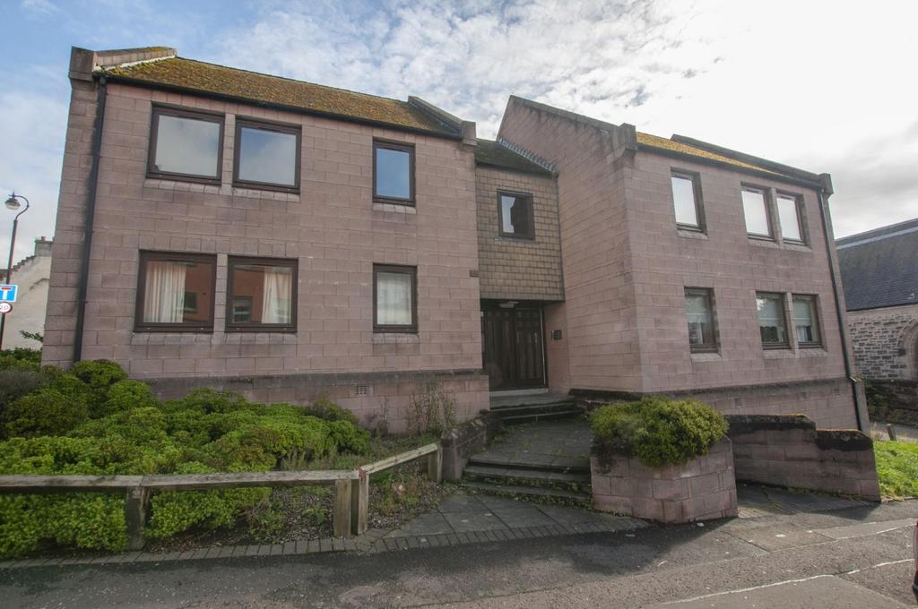 Broad St, Alloa 1 bed flat to rent - £595 pcm (£137 pw)