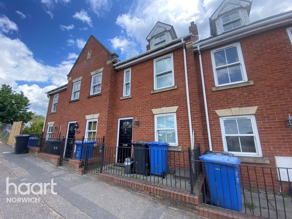 Carrow Road, NORWICH 4 bed townhouse to rent - £1,500 pcm (£346 pw)