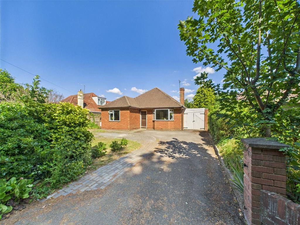 Innsworth Lane, Gloucester... 3 bed bungalow for sale - £350,000