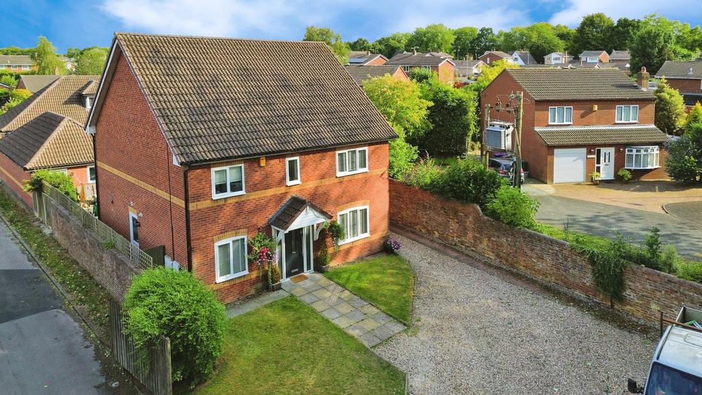 Stirchley Road, Telford TF3 4 bed detached house for sale - £399,950