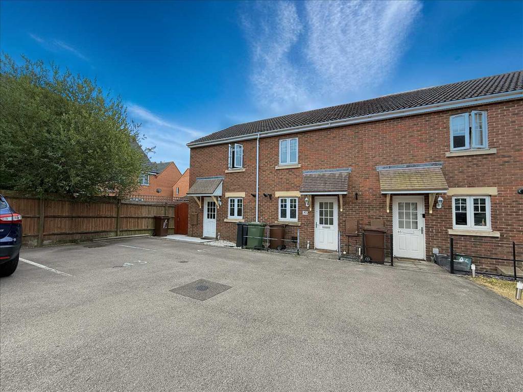 Wren Close, CORBY 2 bed terraced house - £182,000