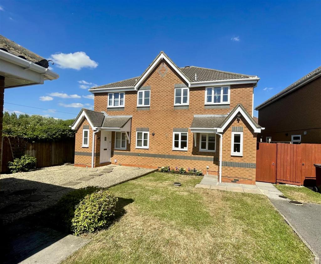 Copse Avenue, Swindon 3 bed semi-detached house for sale - £285,000
