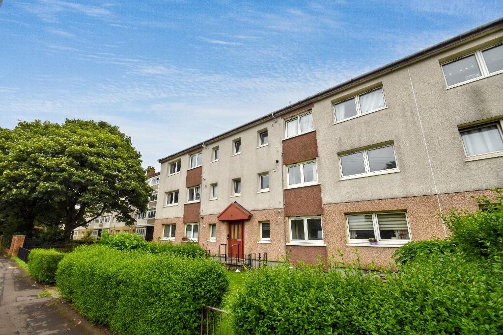 Orkney Street, Govan, Glasgow, G51 2BZ 2 bed flat - £95,000