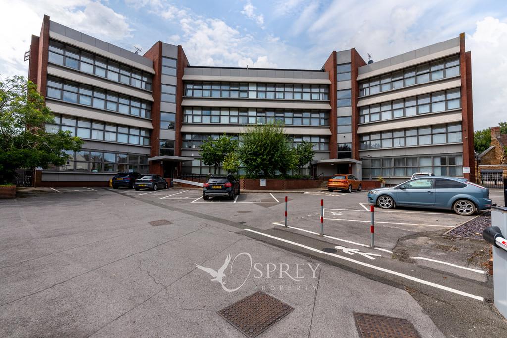 Tithe Barn Road, Northamptonshire NN8 2 bed ground floor flat to rent ...