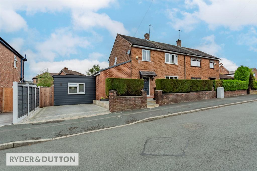 Romney Street, Moston, Manchester, M40 4 bed semi-detached house - £315,000