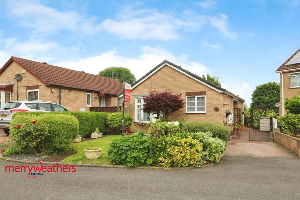 Ashleigh Gardens, Rotherham 3 bed detached bungalow for sale - £235,000