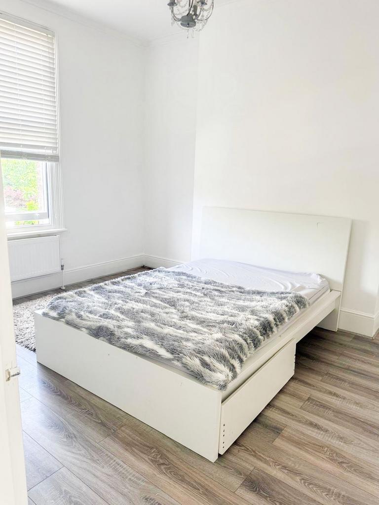 St. Peters Road, Croydon, CR0 1 bed flat - £1,350 pcm (£312 pw)