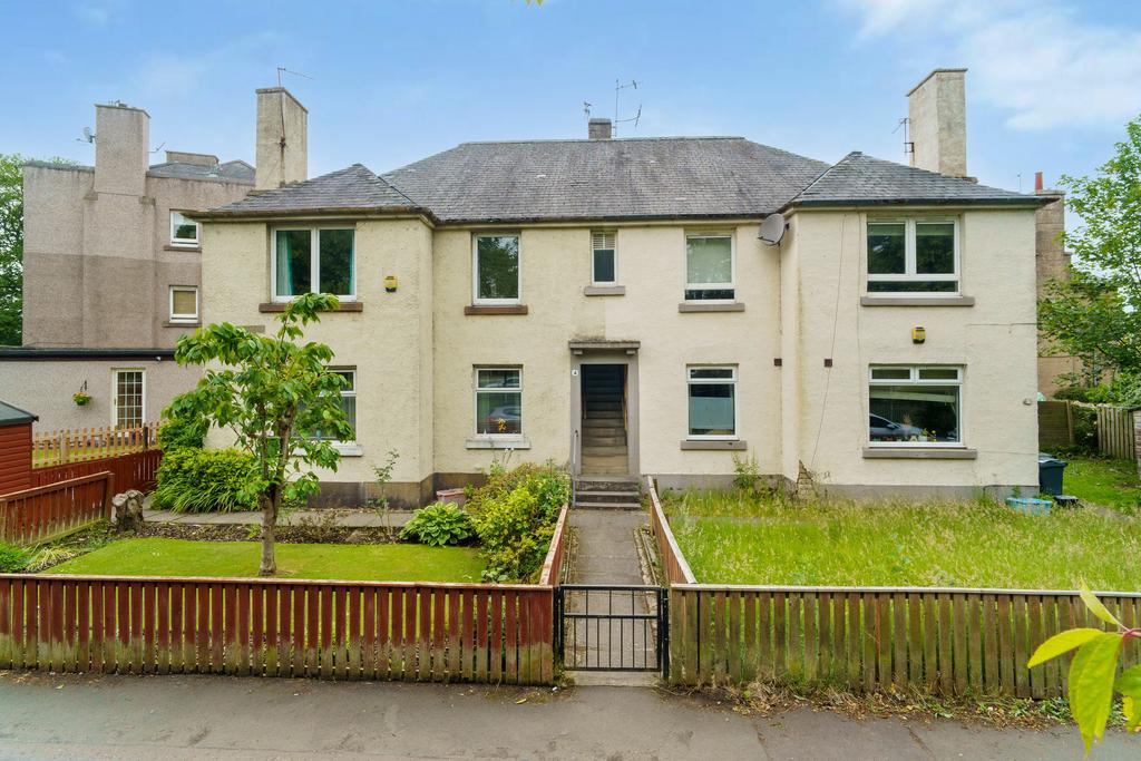 4/1 Whitson Grove, Balgreen... 2 bed flat - £165,000