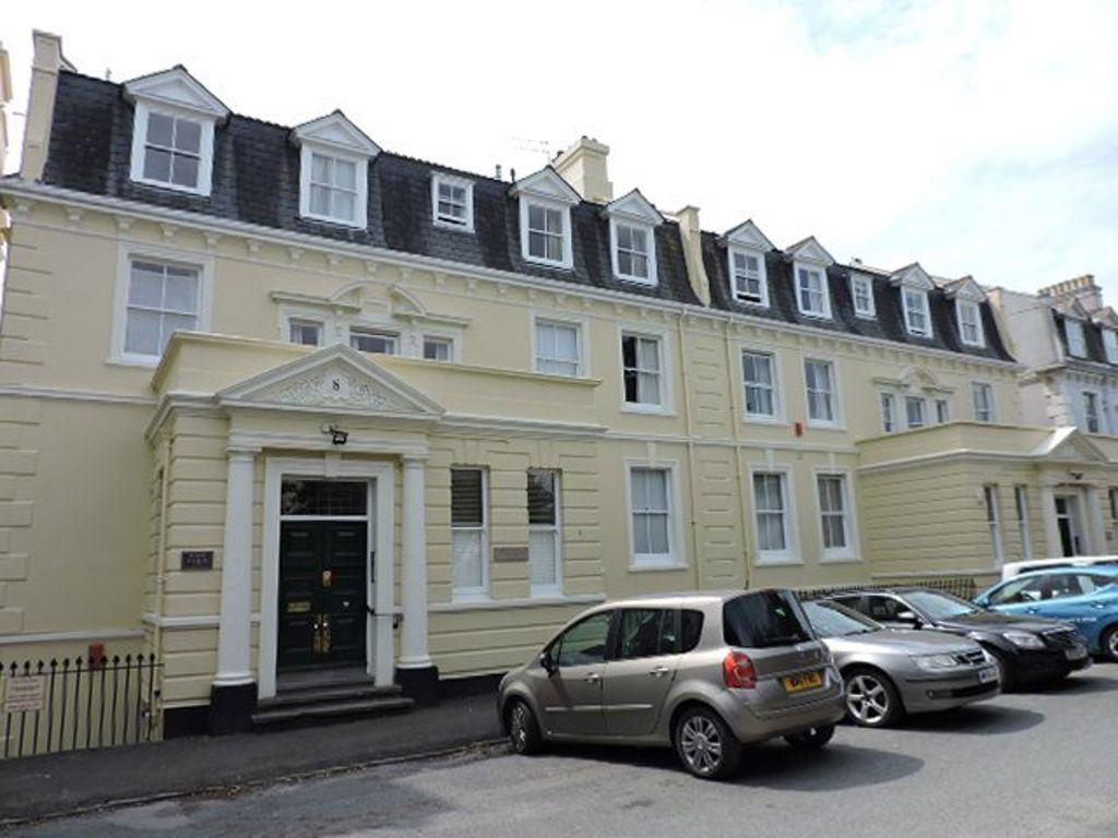 Lord Nelson House, Stoke, Plymouth 2 bed flat - £1,075 pcm (£248 pw)