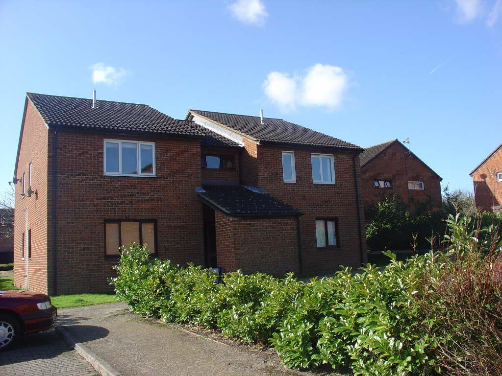 Norbrek, Two Mile Ash 1 bed apartment - £775 pcm (£179 pw)