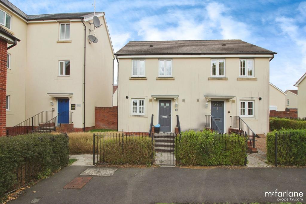 Powell Place, Swindon SN2 2 bed semi-detached house to rent - £1,100 ...