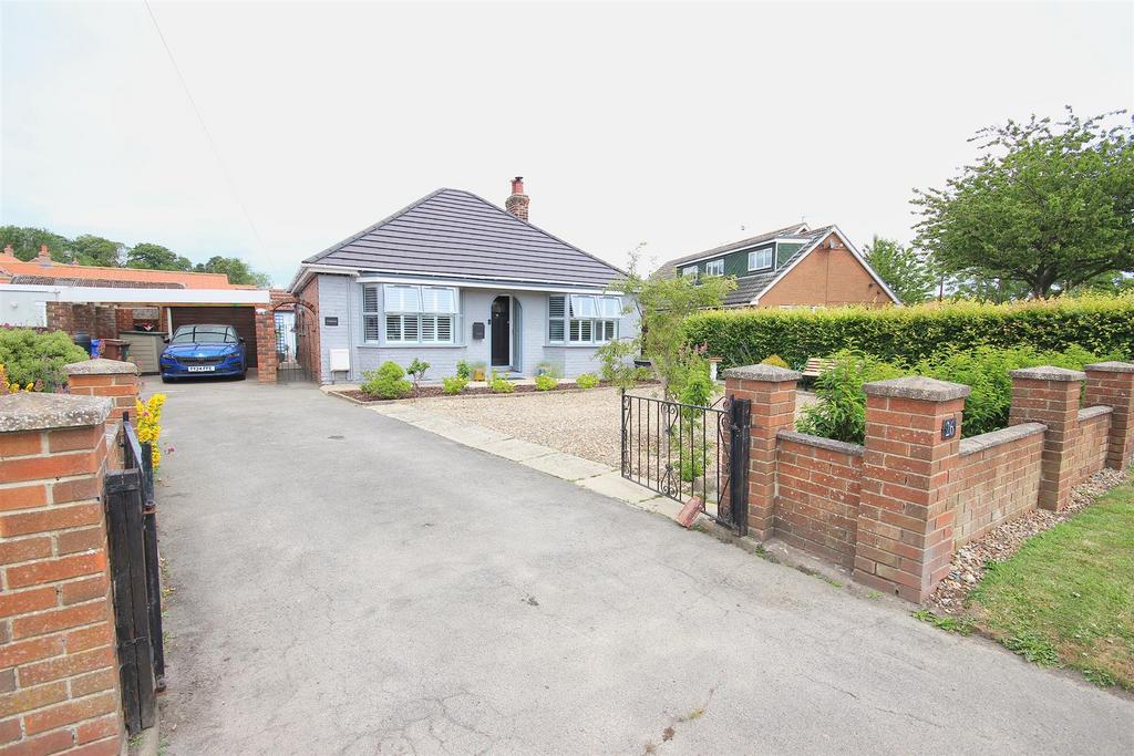 Main Street, Beeford 3 bed detached bungalow - £325,950