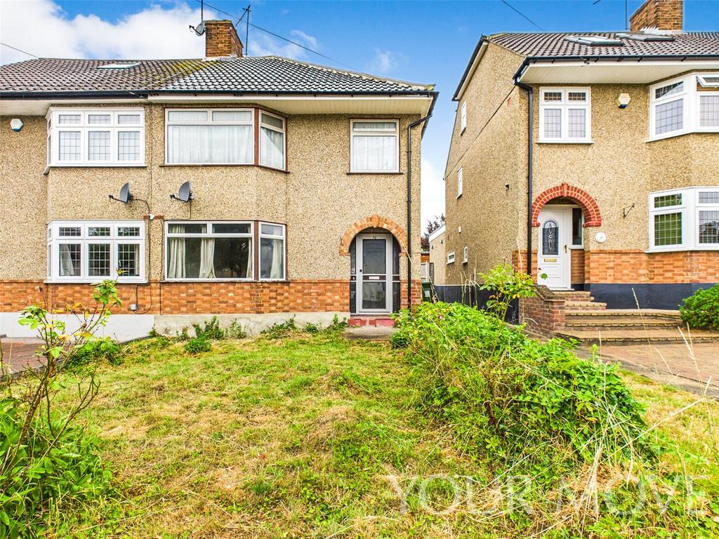 Kingfisher Road, Upminster RM14 3 bed semi-detached house for sale - £ ...