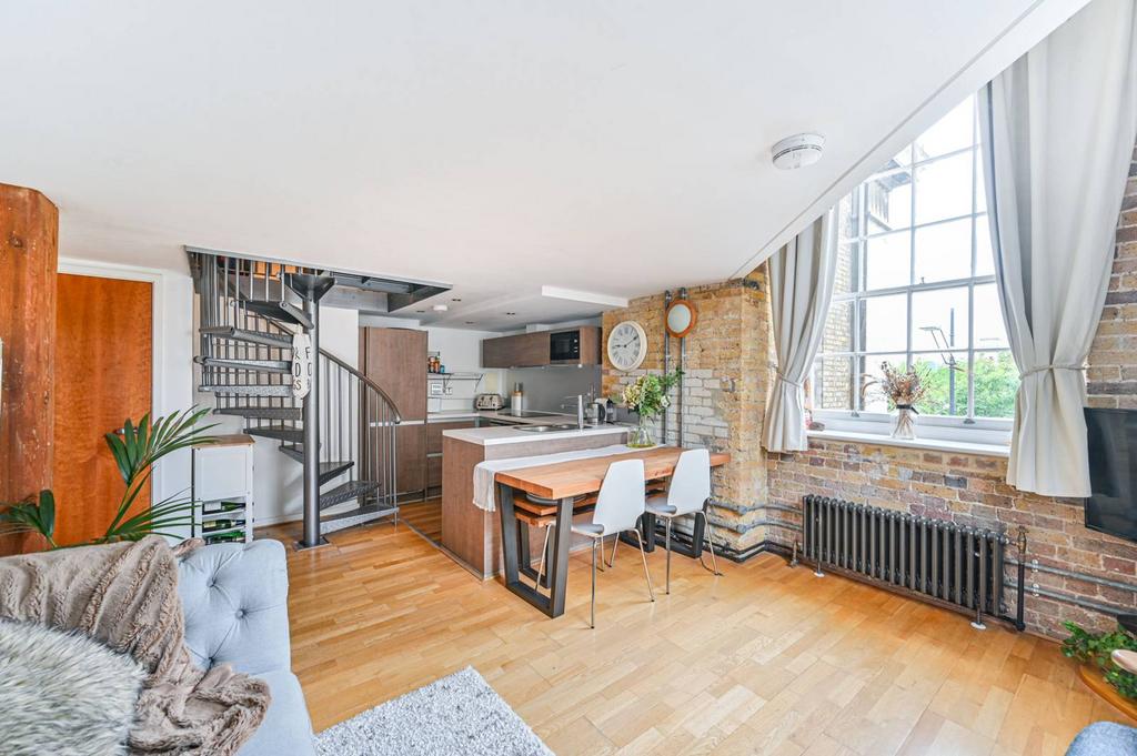 Marlborough Road, Woolwich Riverside... 1 bed flat for sale - £365,000