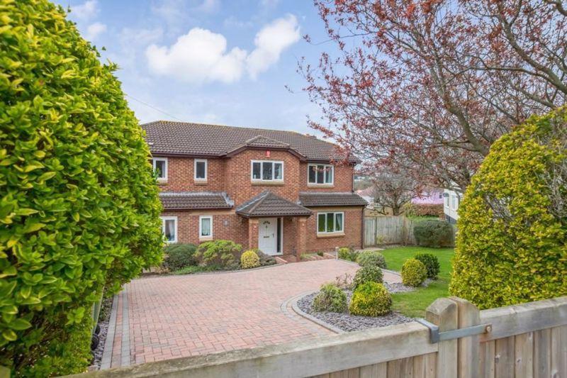Church Way, Newton Abbot 5 bed detached house for sale - £650,000