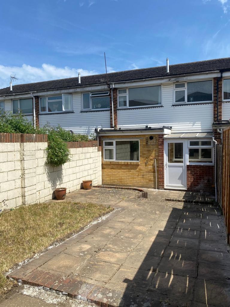 Holborough Road, Snodland ME6 3 bed house to rent - £1,500 pcm (£346 pw)