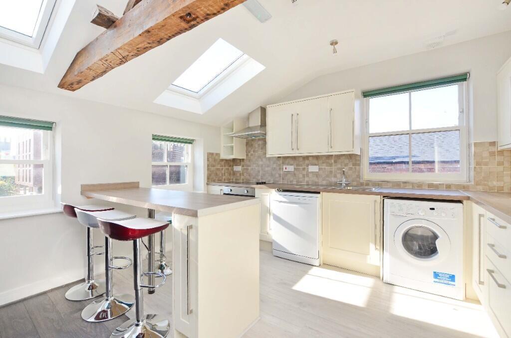 Matilda Street, Sheffield S1 7 bed flat to rent - £3,794 pcm (£876 pw)