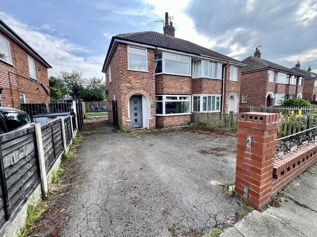 Briarwood Drive, Bispham FY2 3 bed semi-detached house for sale - £145,000