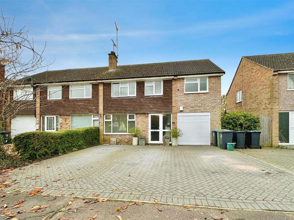 Newport Drive, Alcester 4 bed semi-detached house for sale - £425,000