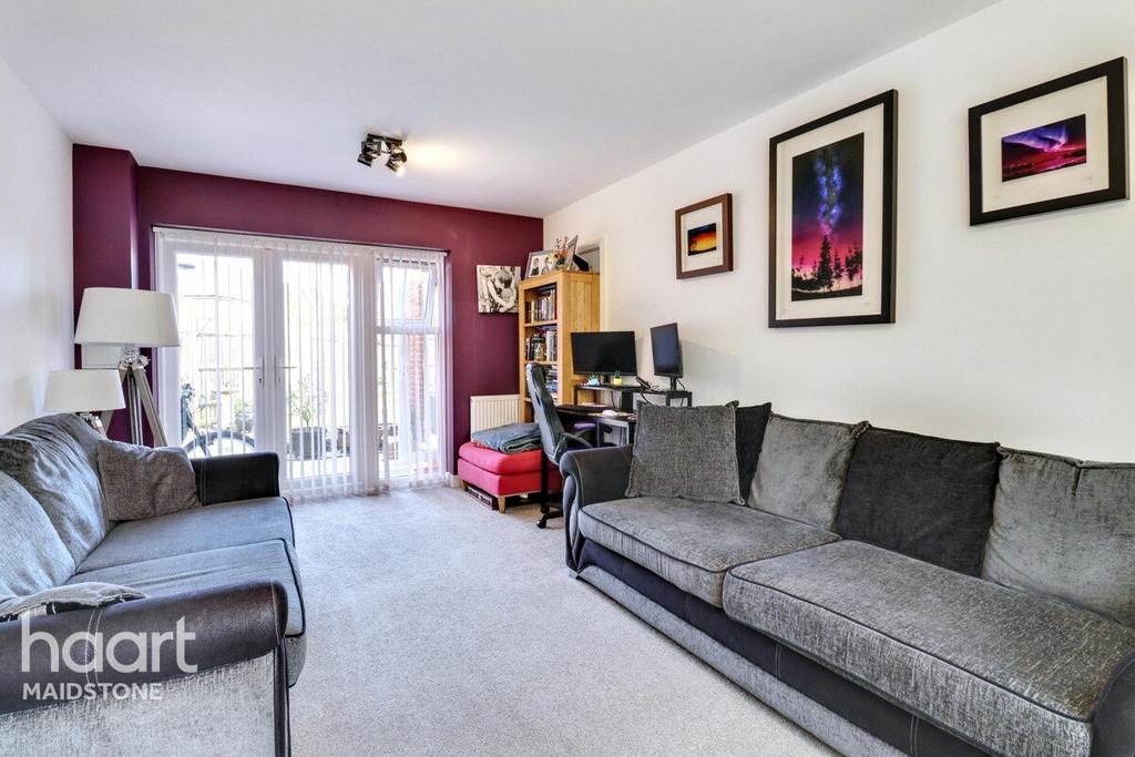 Waterloo Walk, West Malling 4 bed end of terrace house for sale - £500,000
