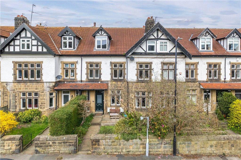 Bolling Road, Ilkley, West Yorkshire... 2 bed apartment to rent - £895 ...