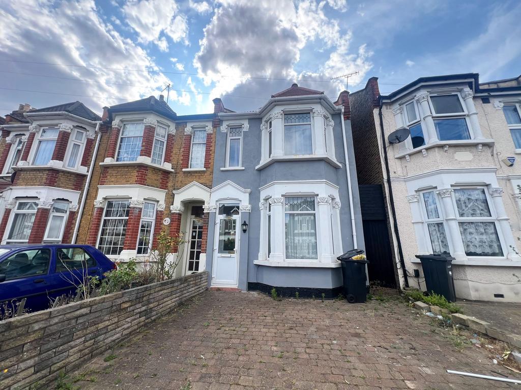 Westwood Road, Ilford, IG3 5 bed terraced house to rent - £2,950 pcm (£ ...