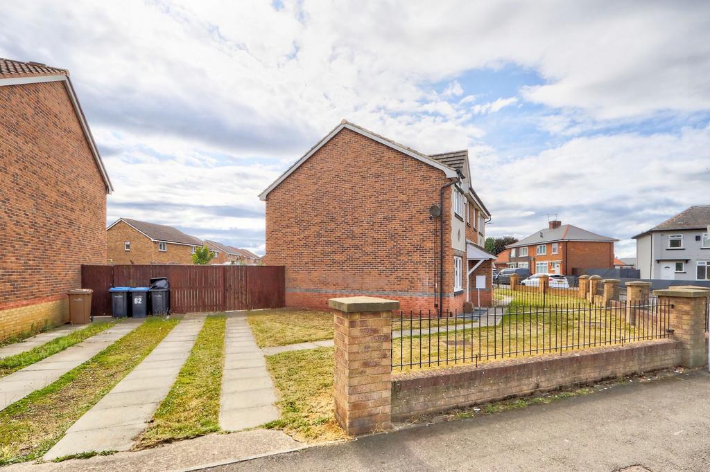 Cranfield Avenue, Middlesbrough, TS3 3 bed semi-detached house to rent ...