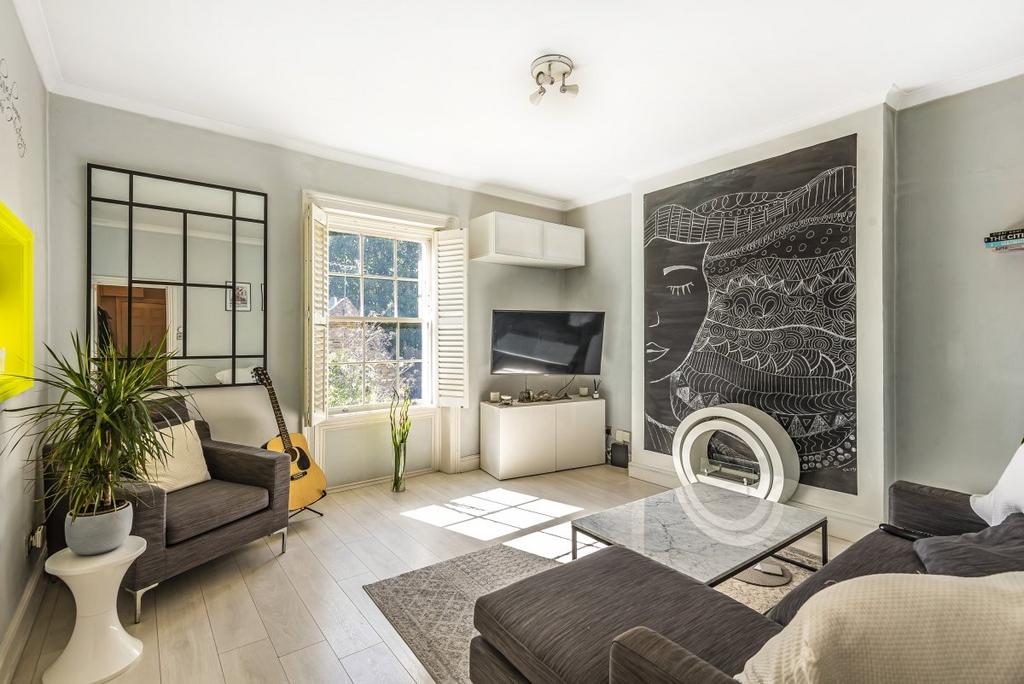 Balham Grove, Balham, London, SW12 2 bed flat - £600,000
