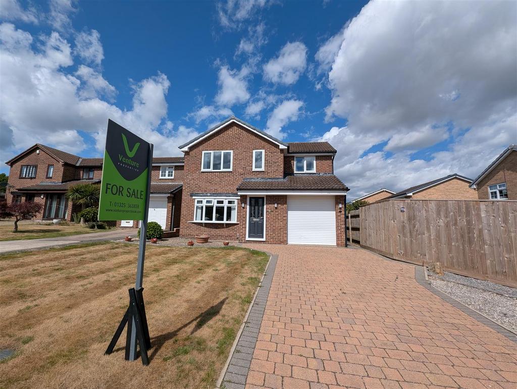 Truro Close, Darlington 4 bed detached house - £245,000