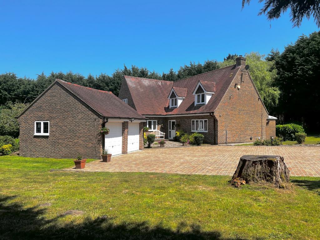 Applemore Hill, Dibden, Southampton... 4 bed detached house for sale ...