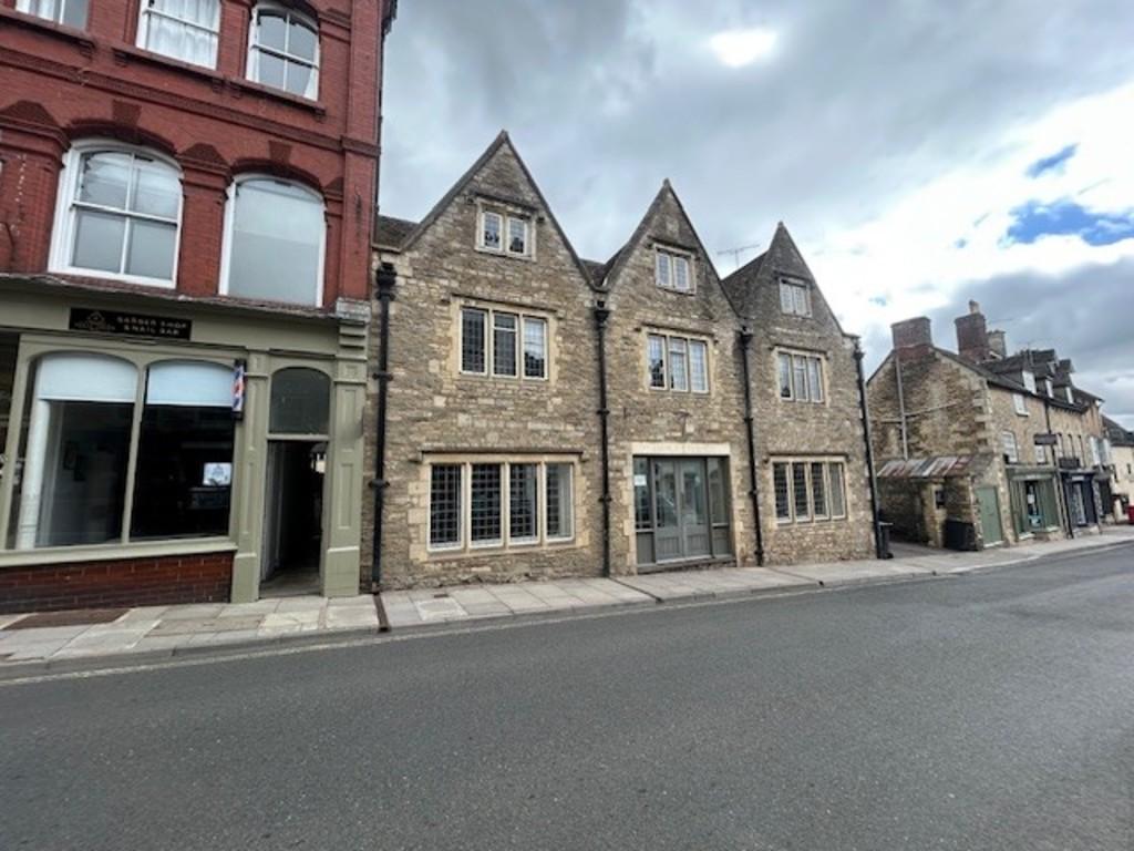 High Street, Malmesbury SN16 Office to rent - £400 pcm (£92 pw)