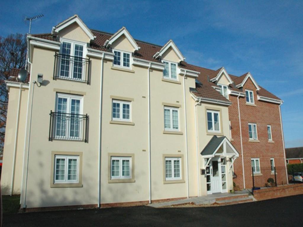Glebe Place, Highworth SN6 2 bed apartment to rent - £950 pcm (£219 pw)