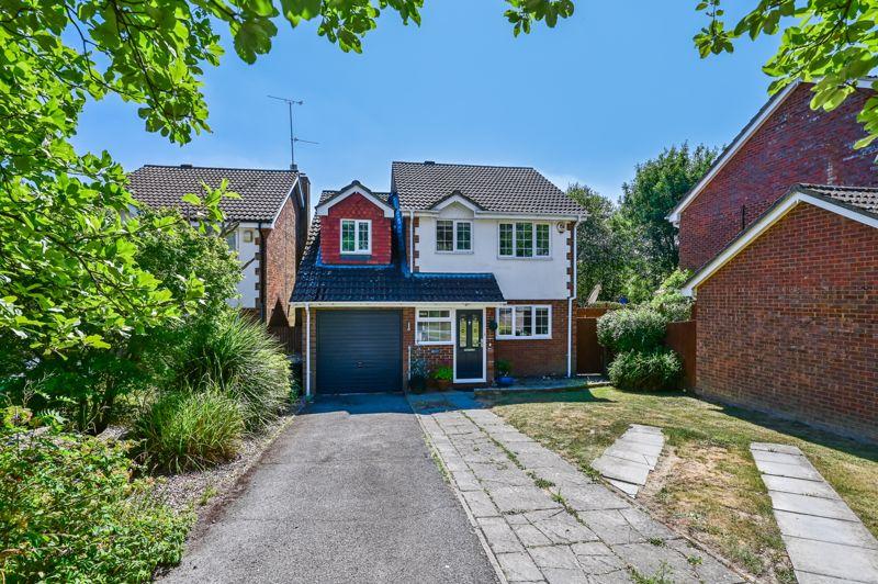 Stockbridge Close, Basingstoke RG24 4 bed detached house - £485,000