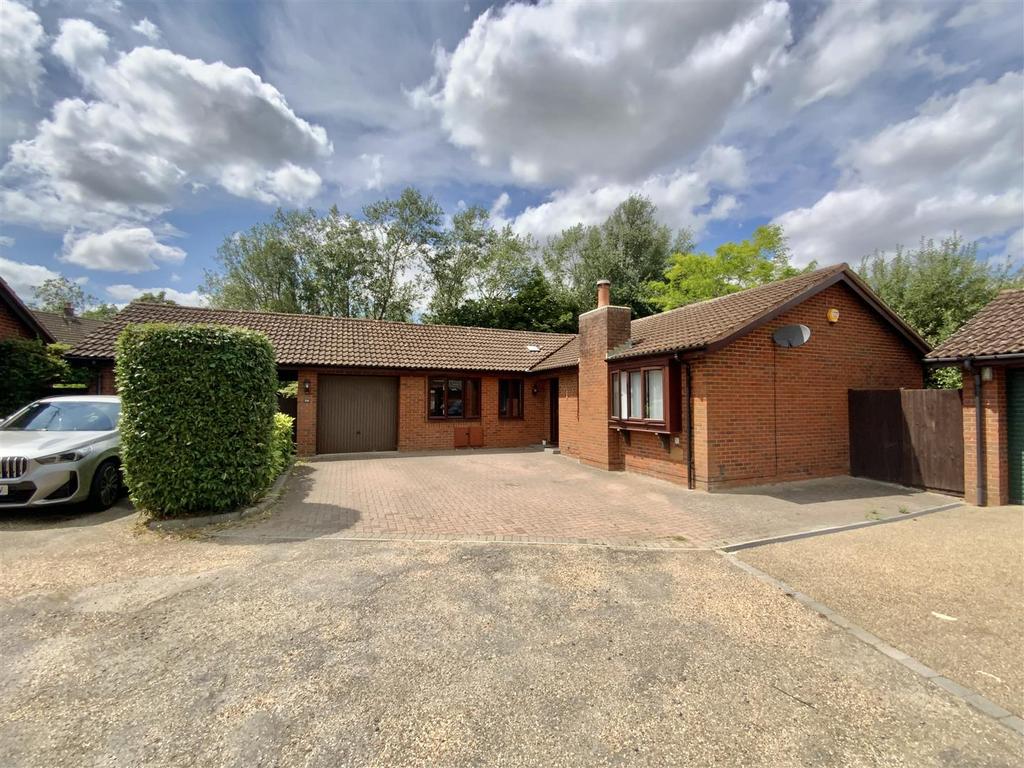 Milesmere, Two Mile Ash, Milton... 4 bed detached bungalow for sale - £ ...