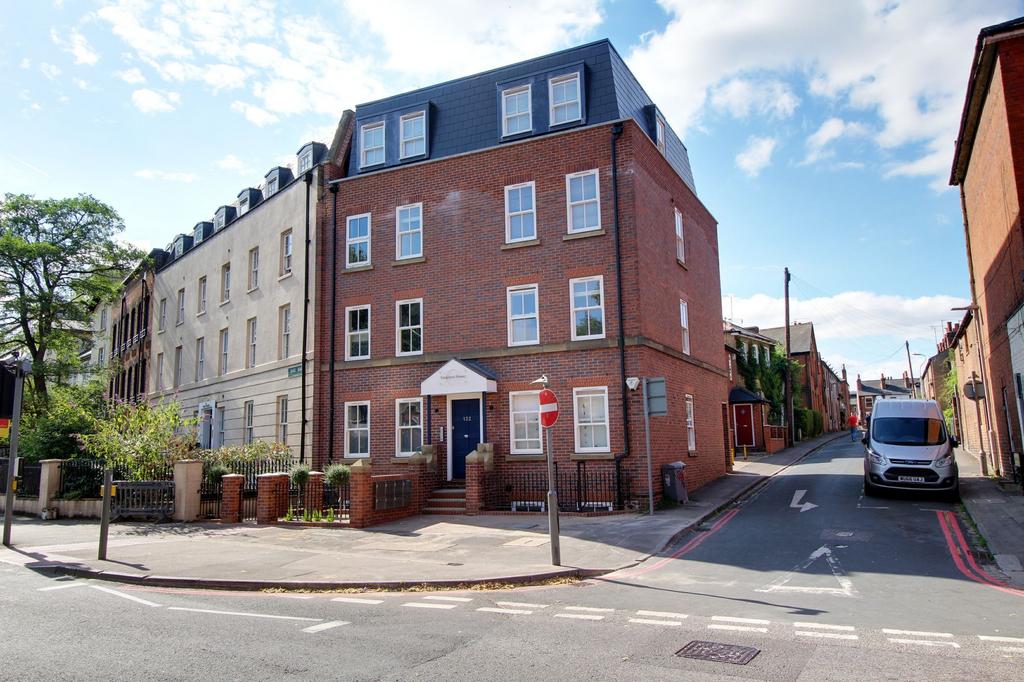 Queens Road, Reading RG1 2 bed apartment to rent - £1,550 pcm (£358 pw)