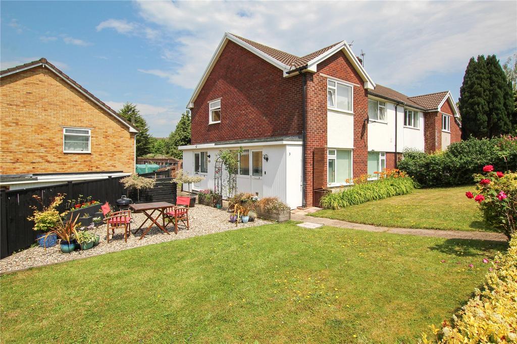 Winnipeg Drive, Lakeside, Cardiff, CF23 2 bed apartment for sale - £249,950