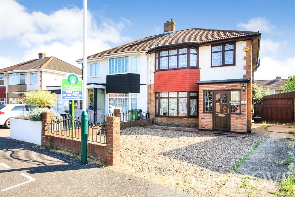 Hayes Drive, Rainham RM13 3 bed semi-detached house for sale - £450,000