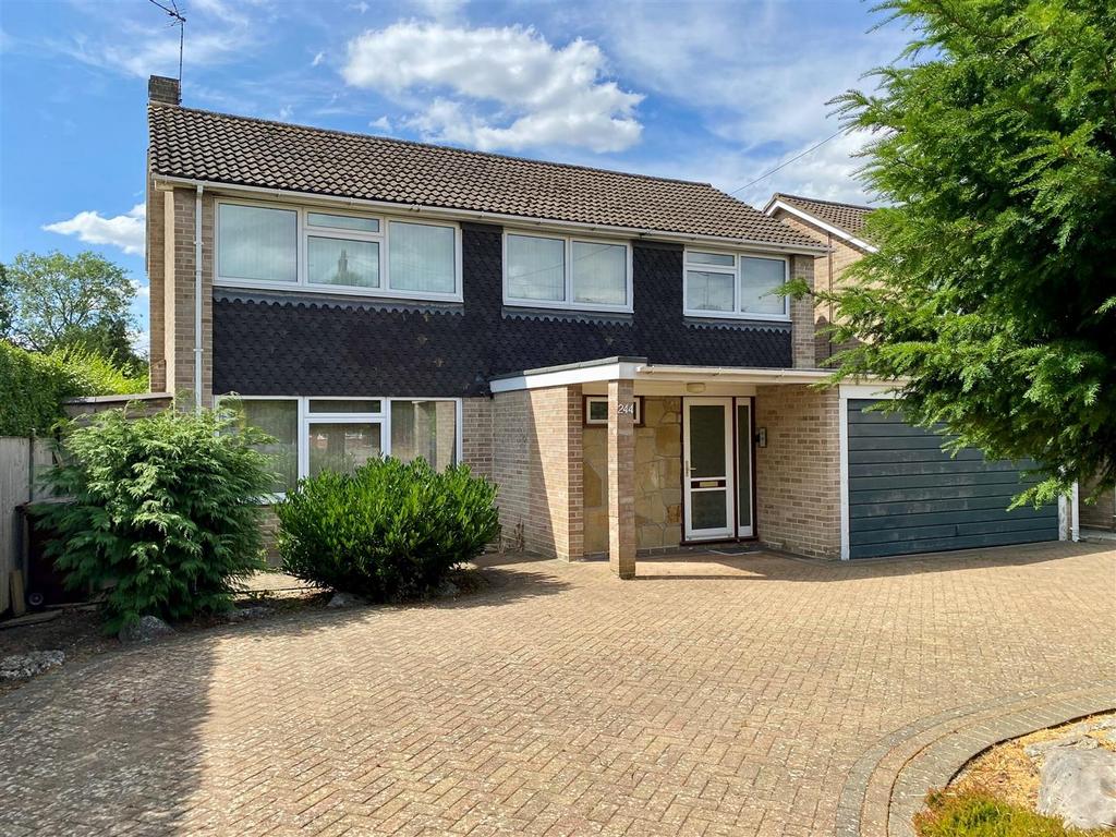 Darkes Lane, Potters Bar EN6 4 bed detached house - £850,000