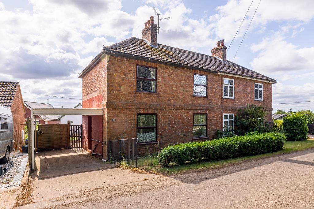 Reservoir Road, Surfleet 2 bed semi-detached house - £165,000