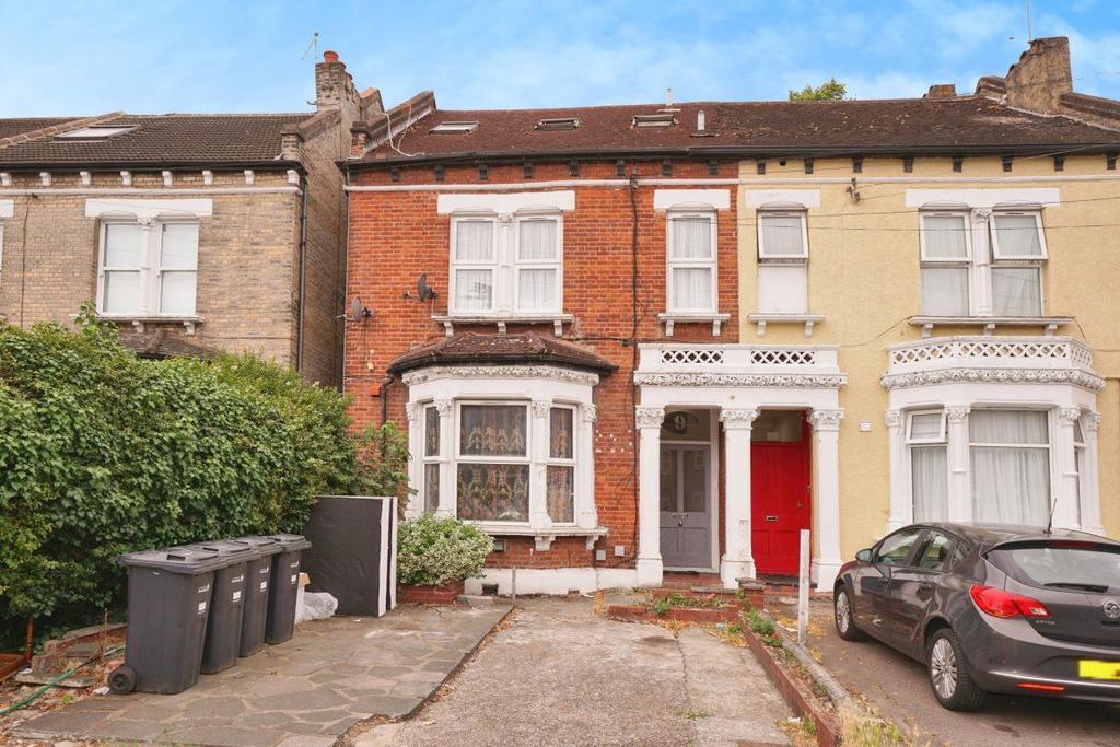 Granville Road Ilford 1 bed flat - £1,300 pcm (£300 pw)