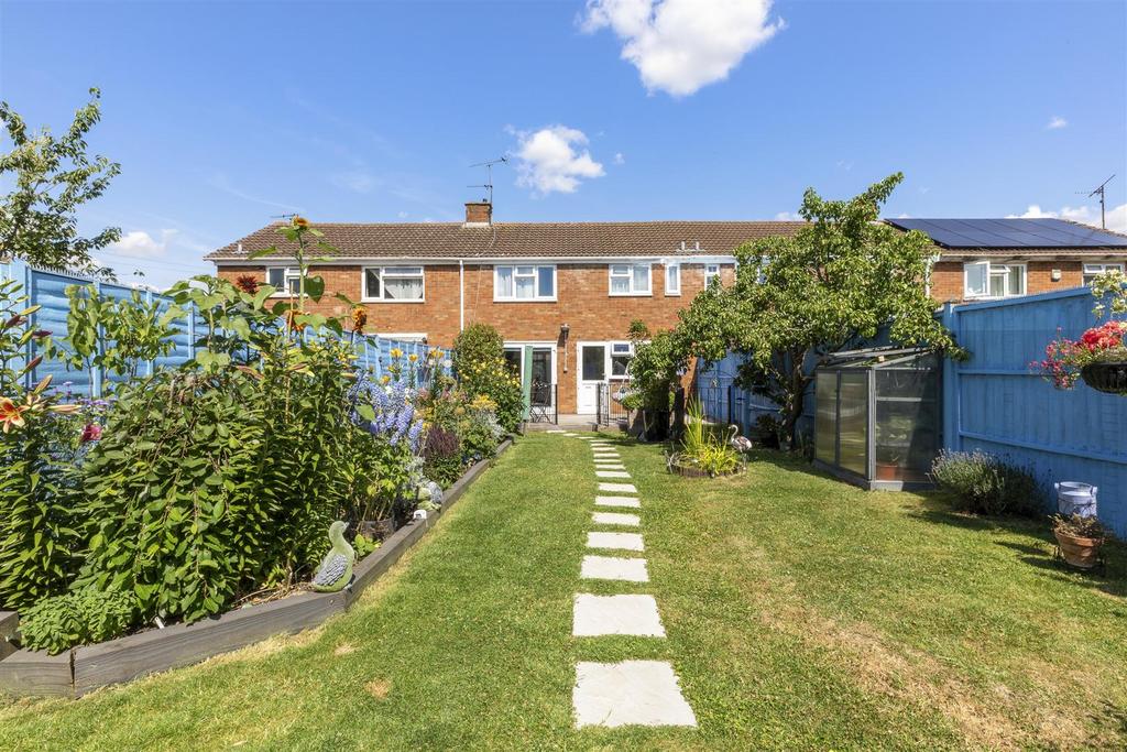 Coventon Road, Aylesbury HP19 3 bed terraced house for sale - £365,000