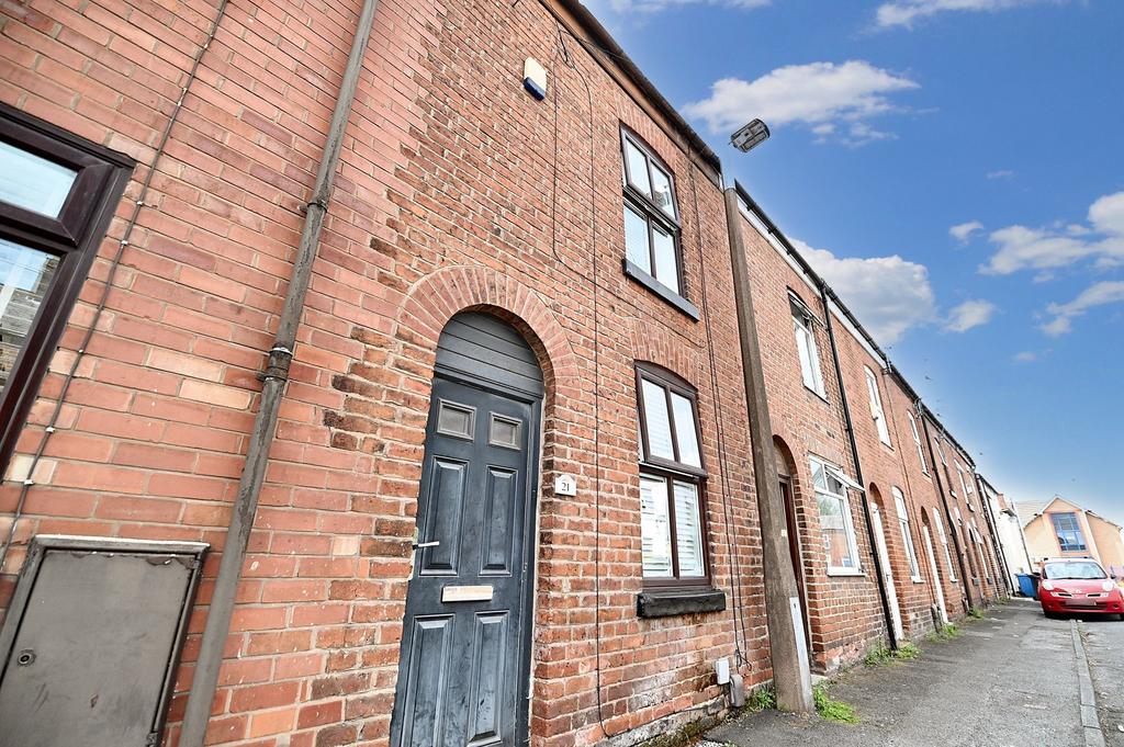 Ellesmere Street, Swinton, M27 3 bed terraced house - £210,000